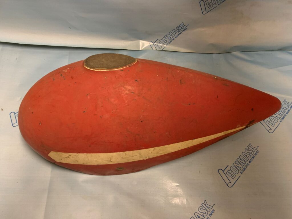 EARLY CESSNA 172 MAIN WHEEL PANT – Used Aircraft Parts