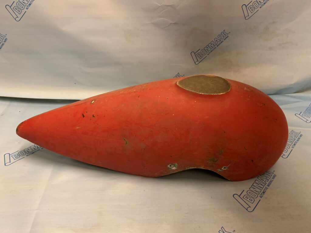 EARLY CESSNA 172 MAIN WHEEL PANT – Used Aircraft Parts